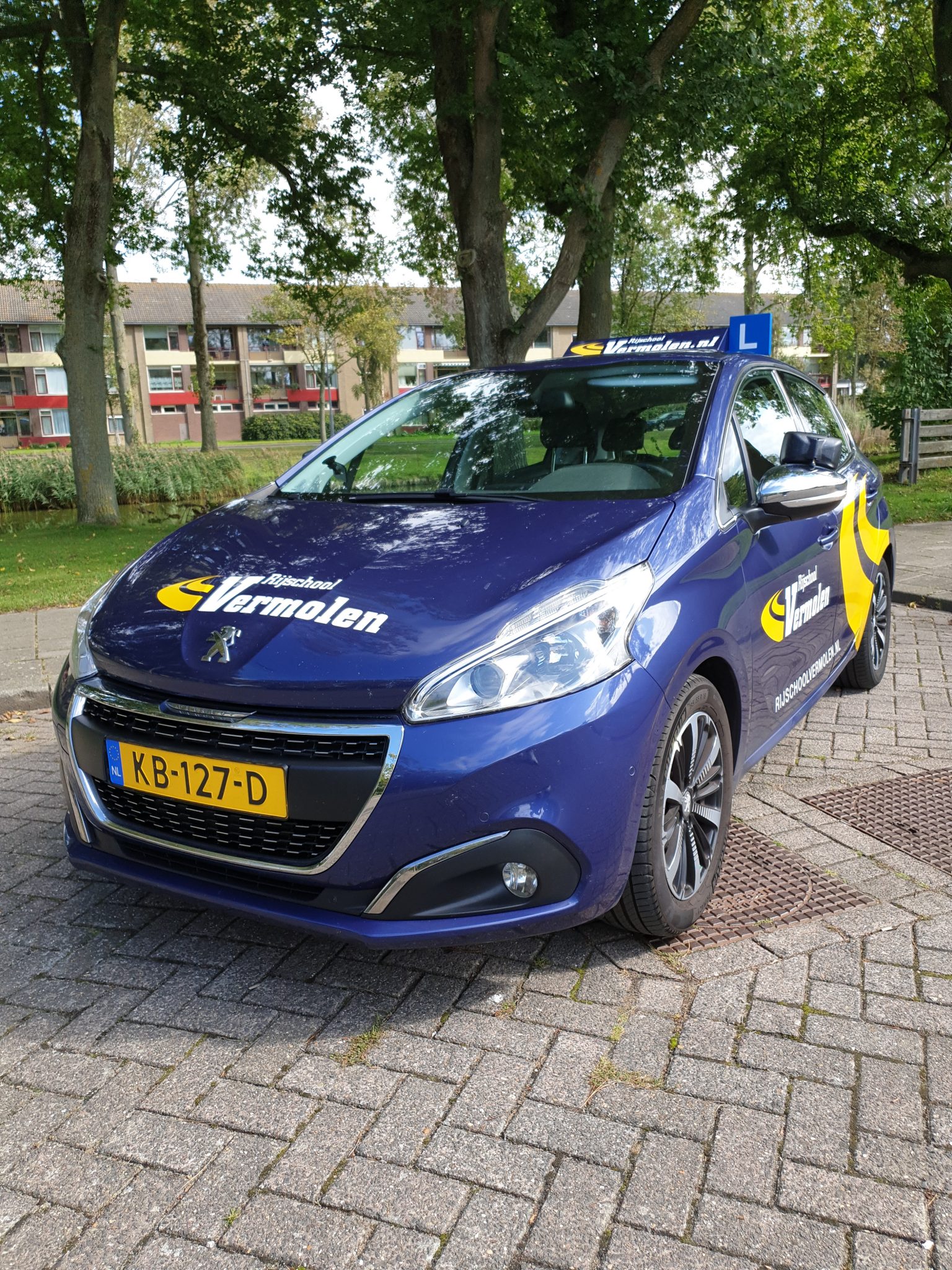 De lesauto's - Rijschool Vermolen